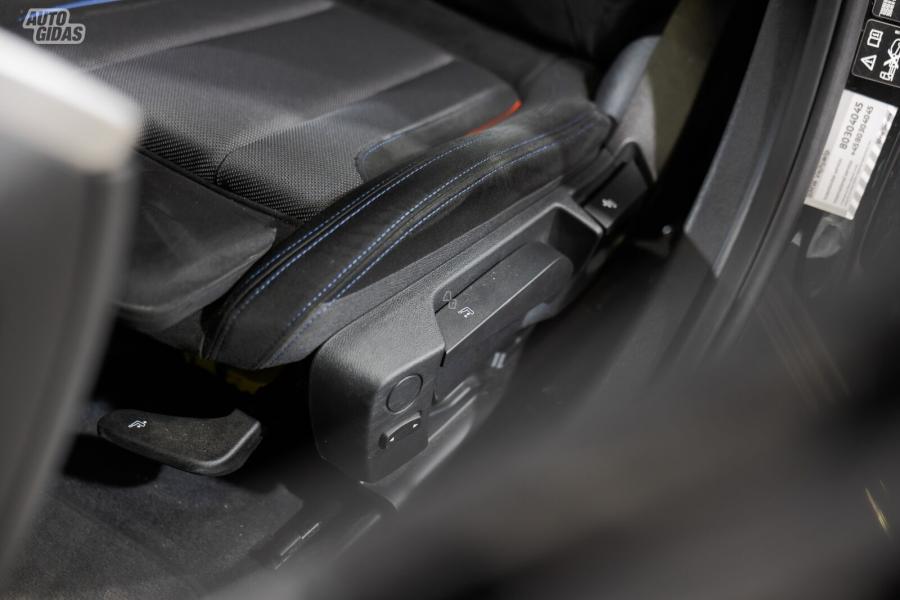 Melns BMW 330 2025 Viļņa, ar dzinēja tilpumu 2.00 L un nobraukumu 17 tūkst. km par 41991 €, foto 29 vietnē AUTOMOTO.COM.LV