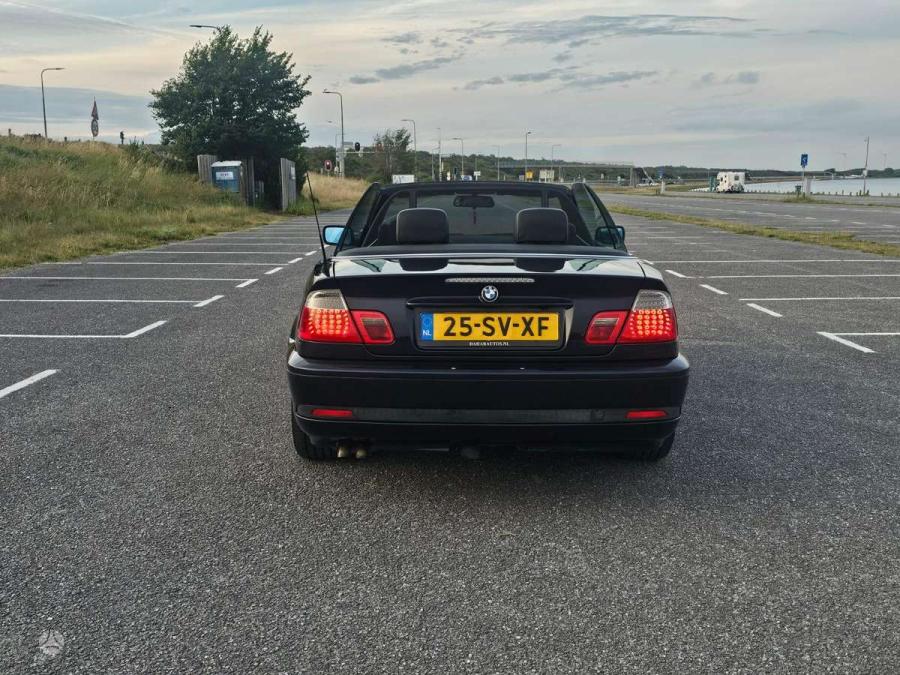 Blue BMW 330 2005 in Kaunas, with an engine capacity of 2.99 L and mileage of 283 thousand km for 7750 €, photo 7 on AUTOMOTO.COM.LV