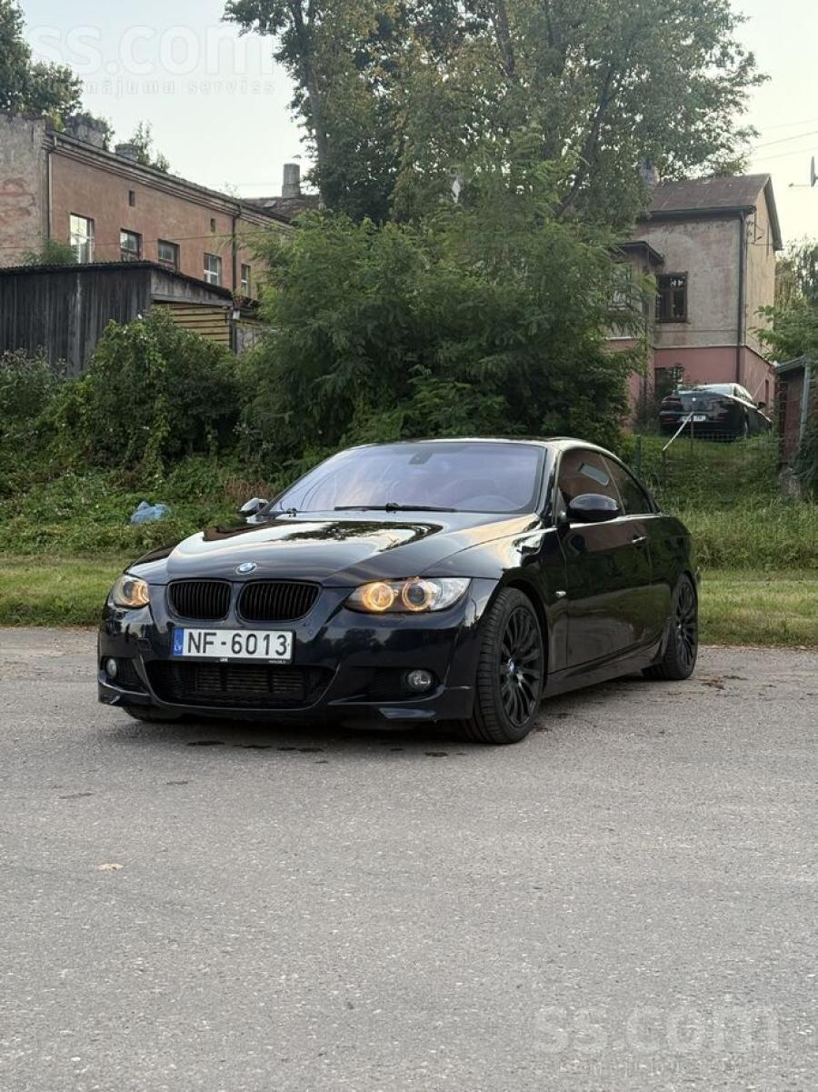 Blue BMW 330 2007 in Riga, with an engine capacity of 3.00 L and mileage of 314 thousand km for 8850 €, photo 13 on AUTOMOTO.COM.LV