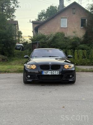 Blue BMW 330 2007 in Riga, with an engine capacity of 3.00 L and mileage of 314 thousand km for 8850 €, photo 14 on AUTOMOTO.COM.LV