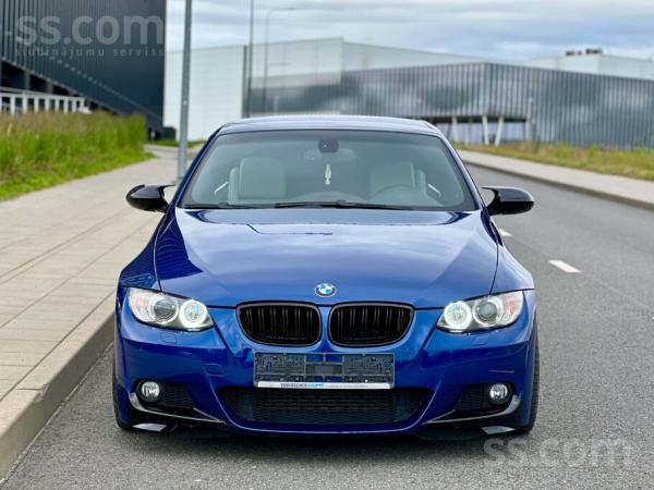 Синий БМВ 330 2008 в Вильнюс, объемом двигателя 3.00 л и пробегом 304 тыс. км за 12500 €, фото 7 на AUTOMOTO.COM.LV