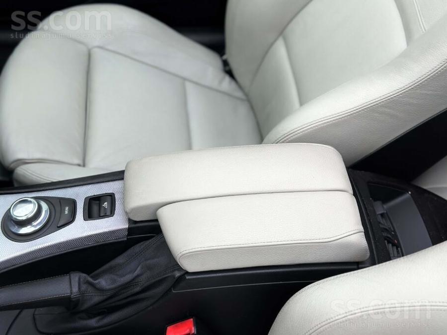 Zils BMW 330 2008 Viļņa, ar dzinēja tilpumu 3.00 L un nobraukumu 304 tūkst. km par 12500 €, foto 17 vietnē AUTOMOTO.COM.LV