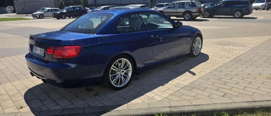 Blue BMW 330 2012 in Riga, with an engine capacity of 0.00 L and mileage of 278 thousand km for 13000 €, photo 5 on AUTOMOTO.COM.LV