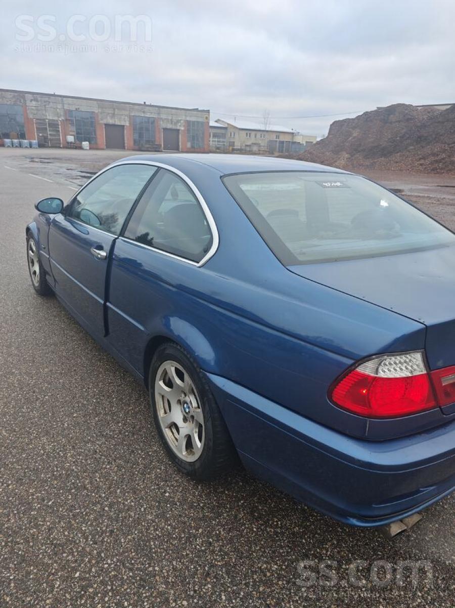 Blue BMW 330 2001 in Limbazi, with an engine capacity of 3.00 L and mileage of 0 thousand km for 4500 €, photo 6 on AUTOMOTO.COM.LV