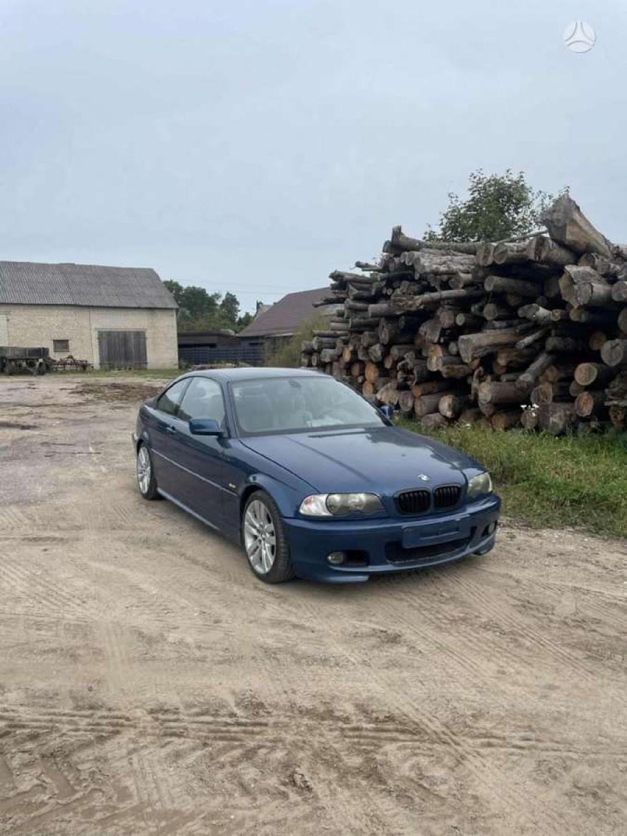 Blue BMW 330 2001 in Klaipeda, with an engine capacity of 3.00 L and mileage of 170 thousand km for 3900 €, photo 1 on AUTOMOTO.COM.LV