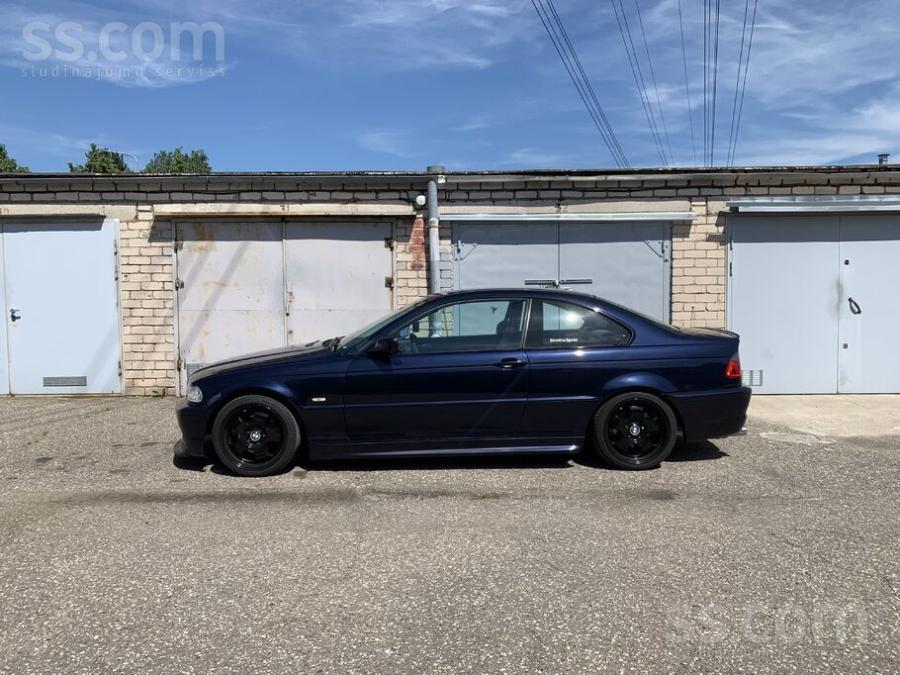 Blue BMW 330 2001 in Riga, with an engine capacity of 3.00 L and mileage of 300 thousand km for 5500 €, photo 3 on AUTOMOTO.COM.LV