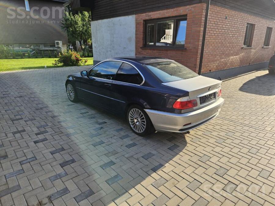 Blue BMW 330 2004 in Riga, with an engine capacity of 3.00 L and mileage of 425 thousand km for 3300 €, photo 6 on AUTOMOTO.COM.LV