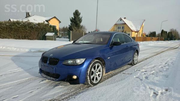 Blue BMW 330 2008 in Riga, with an engine capacity of 3.00 L and mileage of 370 thousand km for 7350 €, photo 1 on AUTOMOTO.COM.LV