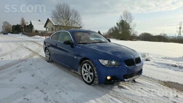 Blue BMW 330 2008 in Riga, with an engine capacity of 3.00 L and mileage of 370 thousand km for 7350 €, photo 2 on AUTOMOTO.COM.LV