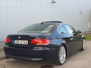 Zils BMW 330 2009 Rīga, ar dzinēja tilpumu 3.00 L un nobraukumu 278 tūkst. km par 7300 €, foto 4 vietnē AUTOMOTO.COM.LV