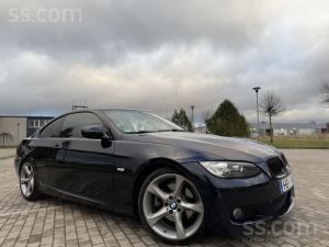 Blue BMW 330 2010 in Riga, with an engine capacity of 2.50 L and mileage of 185 thousand km for 12000 €, photo  on AUTOMOTO.COM.LV