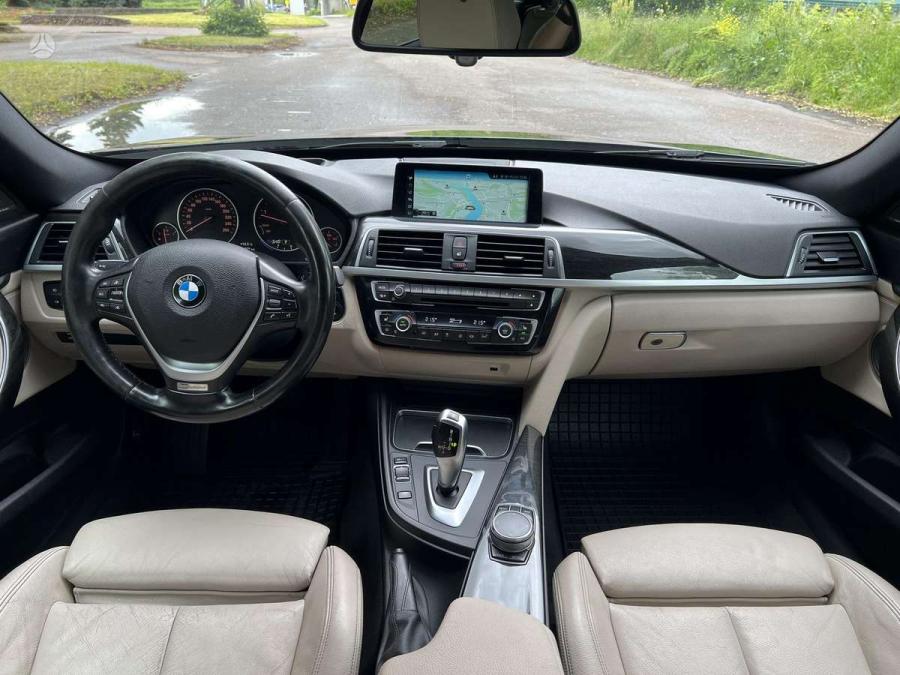 Blue BMW 330 2017 in Kaunas, with an engine capacity of 2.99 L and mileage of 328 thousand km for 12900 €, photo 12 on AUTOMOTO.COM.LV