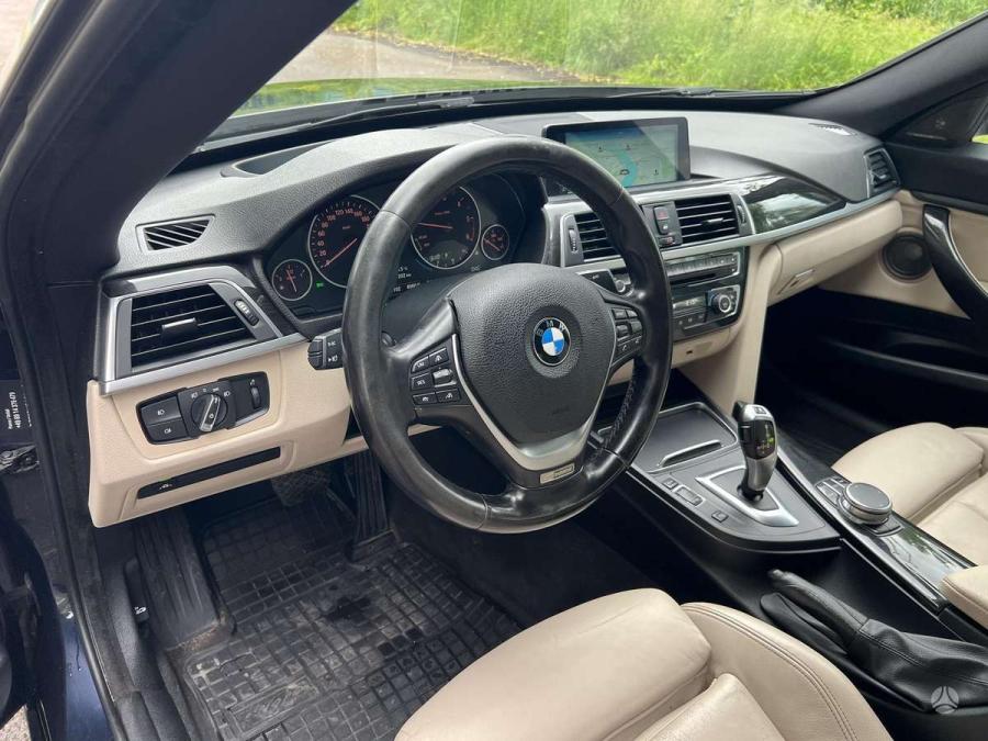 Blue BMW 330 2017 in Kaunas, with an engine capacity of 2.99 L and mileage of 328 thousand km for 12900 €, photo 13 on AUTOMOTO.COM.LV