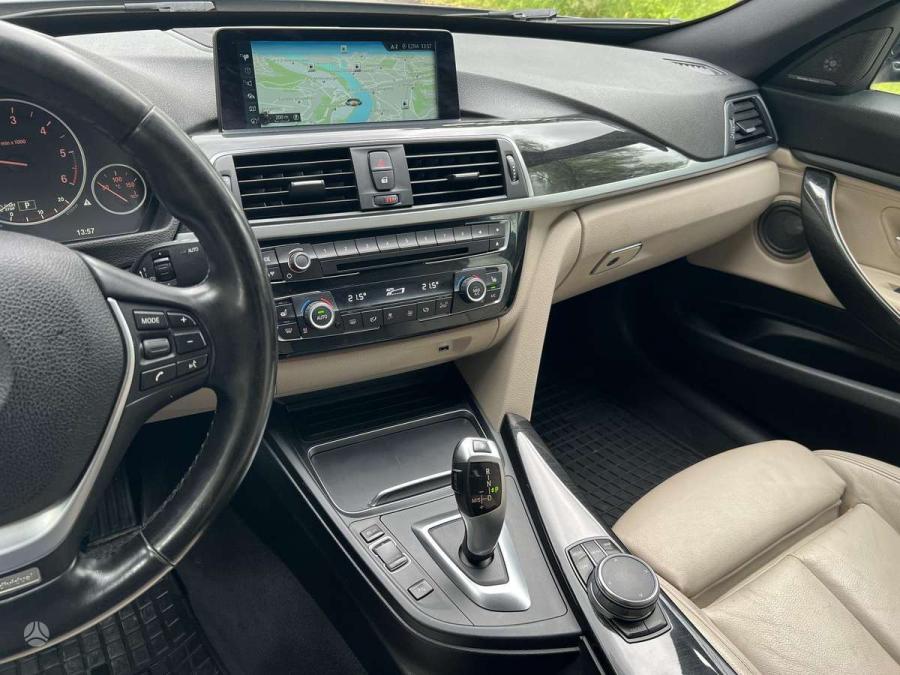 Blue BMW 330 2017 in Kaunas, with an engine capacity of 2.99 L and mileage of 328 thousand km for 12900 €, photo 15 on AUTOMOTO.COM.LV