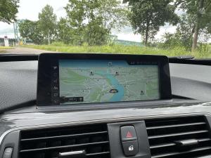 Blue BMW 330 2017 in Kaunas, with an engine capacity of 2.99 L and mileage of 328 thousand km for 12900 €, photo 18 on AUTOMOTO.COM.LV