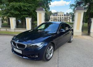 Blue BMW 330 2018 in Vilkaviskis, with an engine capacity of 2.00 L and mileage of 131 thousand km for 18300 €, photo 3 on AUTOMOTO.COM.LV
