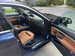 Blue BMW 330 2018 in Vilkaviskis, with an engine capacity of 2.00 L and mileage of 131 thousand km for 18300 €, photo 8 on AUTOMOTO.COM.LV