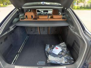 Blue BMW 330 2018 in Vilkaviskis, with an engine capacity of 2.00 L and mileage of 131 thousand km for 18300 €, photo 12 on AUTOMOTO.COM.LV
