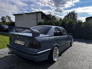 Синий БМВ 330 1992 в Рига, объемом двигателя 3.00 л и пробегом 270 тыс. км за 7300 €, фото 4 на AUTOMOTO.COM.LV