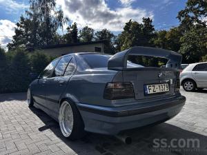 Синий БМВ 330 1992 в Рига, объемом двигателя 3.00 л и пробегом 270 тыс. км за 7300 €, фото 5 на AUTOMOTO.COM.LV