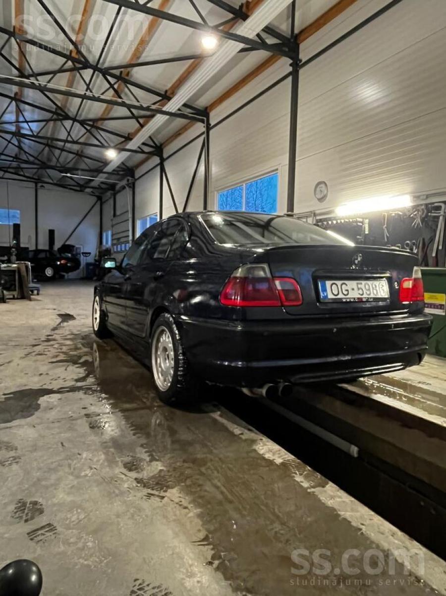 Zils BMW 330 2000 Rīga, ar dzinēja tilpumu 3.00 L un nobraukumu 28 tūkst. km par 2750 €, foto 3 vietnē AUTOMOTO.COM.LV