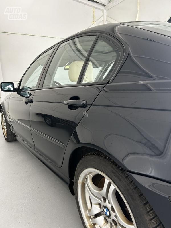 Blue BMW 330 2001 in Utena, with an engine capacity of 3.00 L and mileage of 300 thousand km for 5500 €, photo 7 on AUTOMOTO.COM.LV