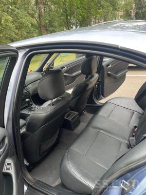 Blue BMW 330 2001 in Daugavpils, with an engine capacity of 3.00 L and mileage of 354 thousand km for 4900 €, photo 12 on AUTOMOTO.COM.LV