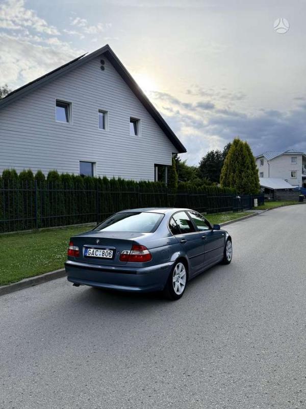 Blue BMW 330 2002 in Vilnius, with an engine capacity of 2.93 L and mileage of 295 thousand km for 2350 €, photo 2 on AUTOMOTO.COM.LV