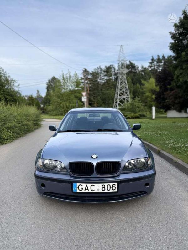 Blue BMW 330 2002 in Vilnius, with an engine capacity of 2.93 L and mileage of 295 thousand km for 2350 €, photo 8 on AUTOMOTO.COM.LV