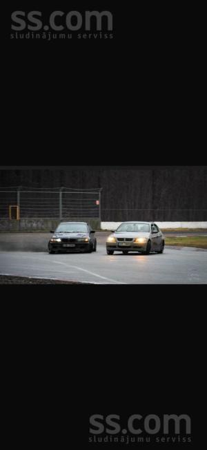 Zils BMW 330 2002 Rīga, ar dzinēja tilpumu 3.00 L un nobraukumu 300 tūkst. km par 4000 €, foto 12 vietnē AUTOMOTO.COM.LV