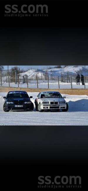 Zils BMW 330 2002 Rīga, ar dzinēja tilpumu 3.00 L un nobraukumu 300 tūkst. km par 4000 €, foto 13 vietnē AUTOMOTO.COM.LV