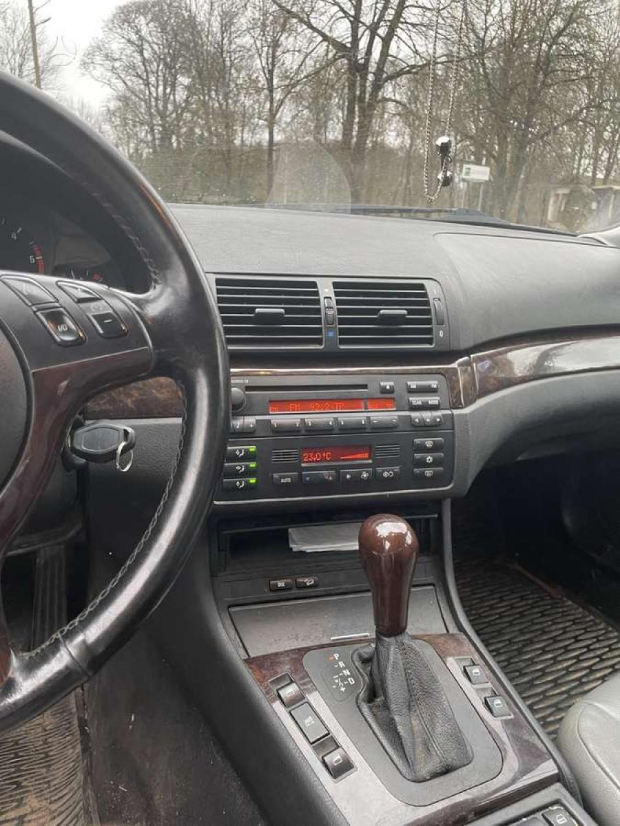 Zils BMW 330 2003 Radviliškis, ar dzinēja tilpumu 2.99 L un nobraukumu 465 tūkst. km par 1400 €, foto 7 vietnē AUTOMOTO.COM.LV