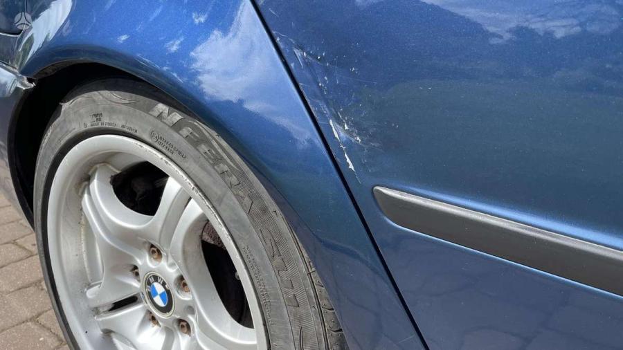 Blue BMW 330 2003 in Vilnius, with an engine capacity of 2.99 L and mileage of 374 thousand km for 4000 €, photo 22 on AUTOMOTO.COM.LV