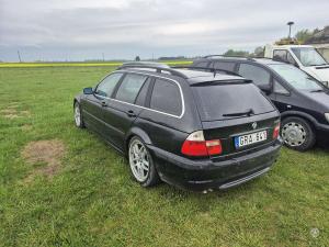 Blue BMW 330 2004 in Vilkaviskis, with an engine capacity of 2.99 L and mileage of 300 thousand km for 1800 €, photo 3 on AUTOMOTO.COM.LV