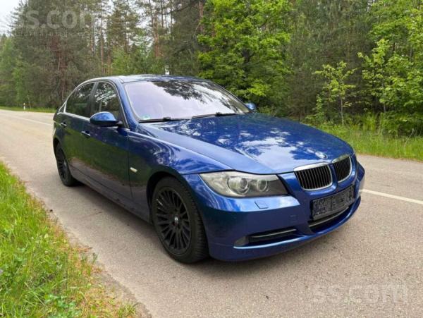 Blue BMW 330 2006 in Tukums, with an engine capacity of 3.00 L and mileage of 315 thousand km for 7300 €, photo 2 on AUTOMOTO.COM.LV