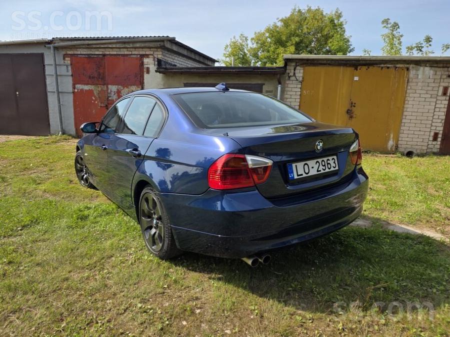 Синий БМВ 330 2006 в Даугавпилс, объемом двигателя 3.00 л и пробегом 281 тыс. км за 4400 €, фото 4 на AUTOMOTO.COM.LV