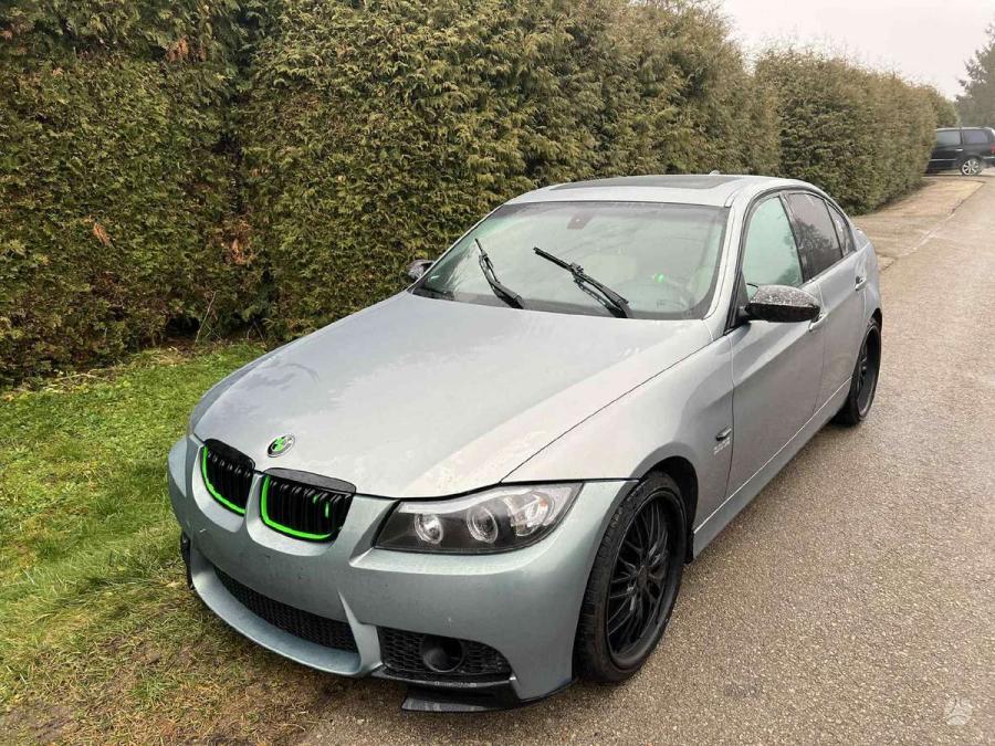 Blue BMW 330 2007 in Birstonas, with an engine capacity of 2.99 L and mileage of 313 thousand km for 2750 €, photo 1 on AUTOMOTO.COM.LV