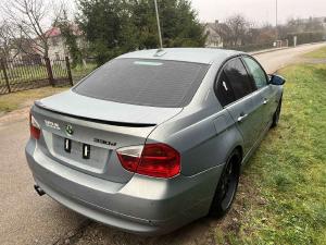 Blue BMW 330 2007 in Birstonas, with an engine capacity of 2.99 L and mileage of 313 thousand km for 2750 €, photo 4 on AUTOMOTO.COM.LV