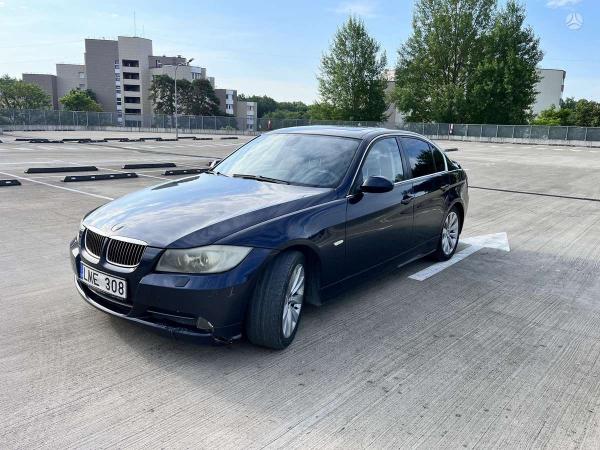 Blue BMW 330 2007 in Vilnius, with an engine capacity of 2.99 L and mileage of 350 thousand km for 3500 €, photo 3 on AUTOMOTO.COM.LV