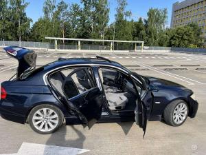 Синий БМВ 330 2007 в Вильнюс, объемом двигателя 2.99 л и пробегом 350 тыс. км за 3500 €, фото 15 на AUTOMOTO.COM.LV