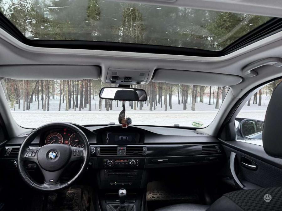 Zils BMW 330 2009 Mažeikiai, ar dzinēja tilpumu 2.99 L un nobraukumu 356 tūkst. km par 8499 €, foto 5 vietnē AUTOMOTO.COM.LV