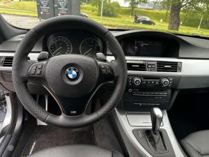 Zils BMW 330 2009 Viļņa, ar dzinēja tilpumu 2.99 L un nobraukumu 288 tūkst. km par 7500 €, foto 8 vietnē AUTOMOTO.COM.LV