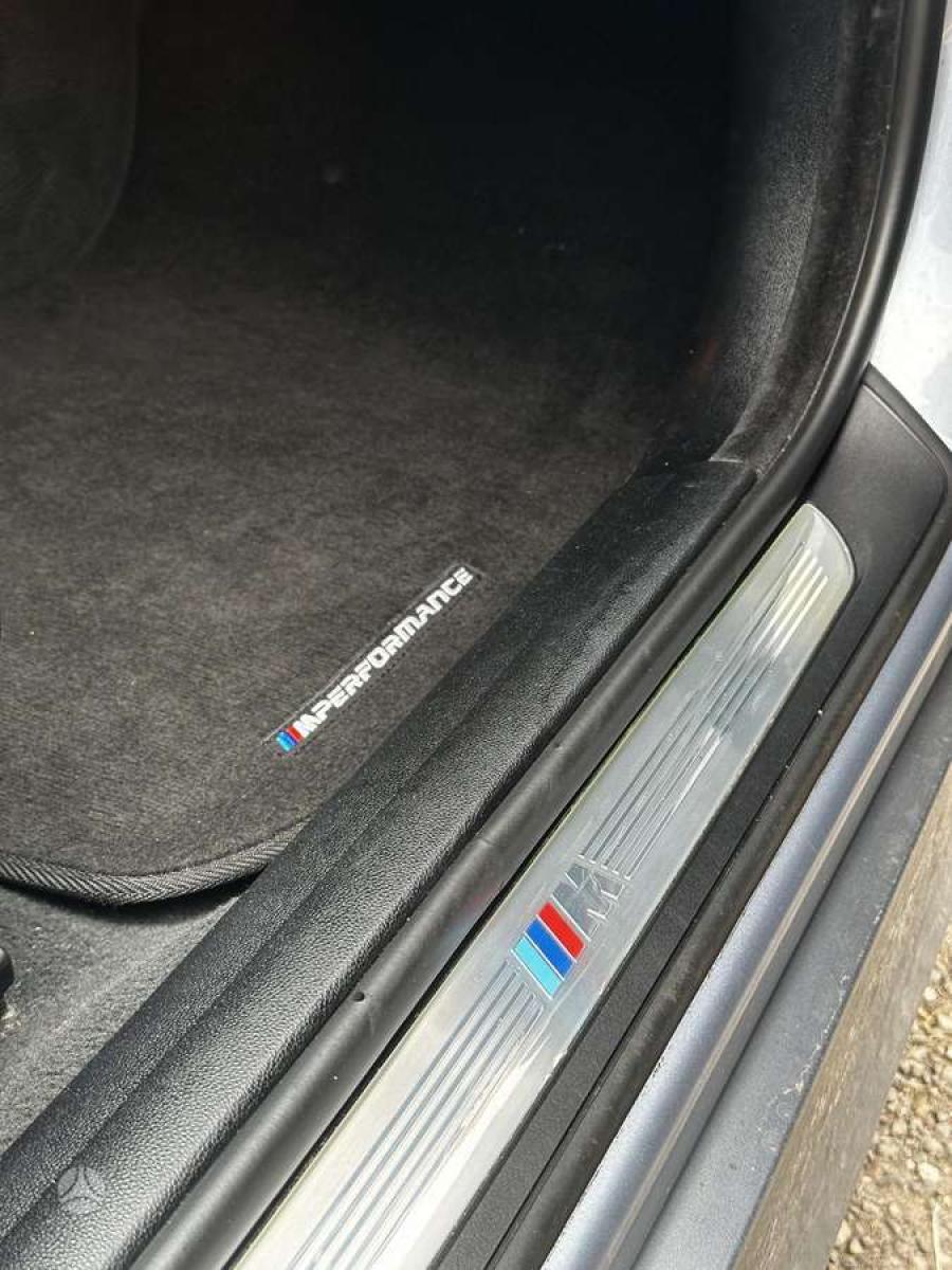 Zils BMW 330 2009 Viļņa, ar dzinēja tilpumu 2.99 L un nobraukumu 288 tūkst. km par 7500 €, foto 14 vietnē AUTOMOTO.COM.LV