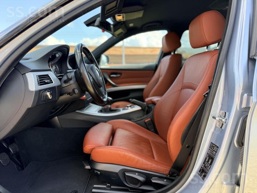 Zils BMW 330 2009 Rīga, ar dzinēja tilpumu 3.00 L un nobraukumu 270 tūkst. km par 7995 €, foto 9 vietnē AUTOMOTO.COM.LV