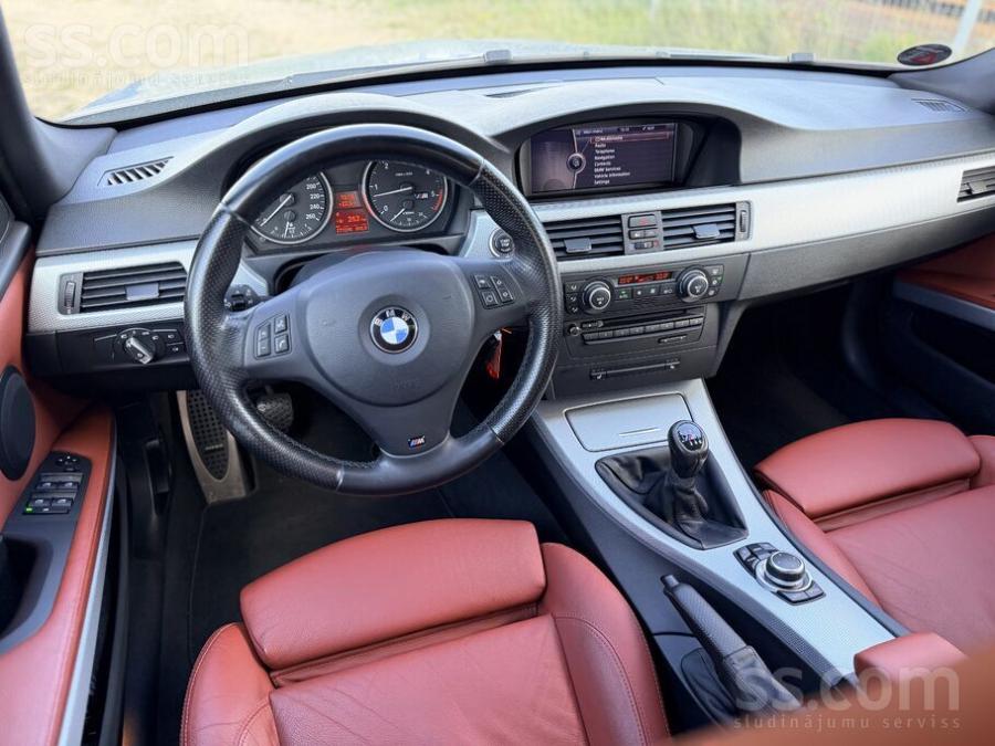Zils BMW 330 2009 Rīga, ar dzinēja tilpumu 3.00 L un nobraukumu 270 tūkst. km par 7995 €, foto 19 vietnē AUTOMOTO.COM.LV