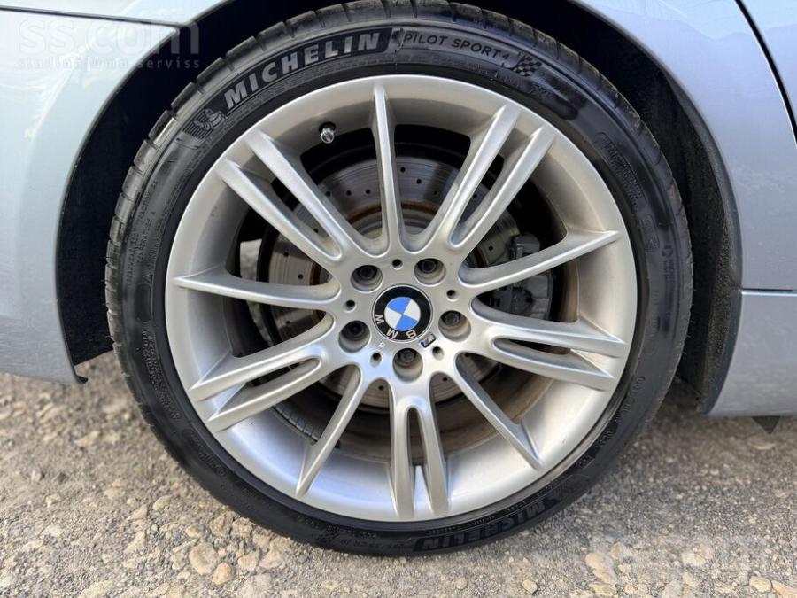 Zils BMW 330 2009 Rīga, ar dzinēja tilpumu 3.00 L un nobraukumu 270 tūkst. km par 7995 €, foto 21 vietnē AUTOMOTO.COM.LV
