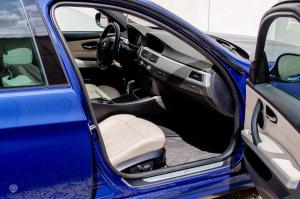Blue BMW 330 2010 in Vilnius, with an engine capacity of 2.99 L and mileage of 210 thousand km for 9850 €, photo 16 on AUTOMOTO.COM.LV