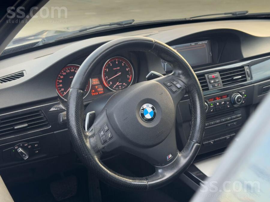 Zils BMW 330 2010 Rīga, ar dzinēja tilpumu 3.00 L un nobraukumu 274 tūkst. km par 7149 €, foto 11 vietnē AUTOMOTO.COM.LV