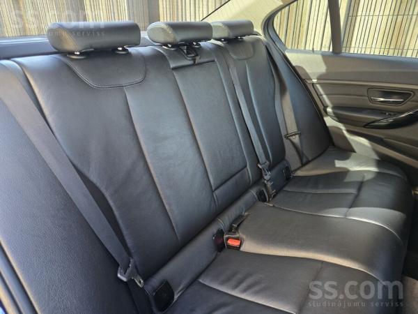 Zils BMW 330 2014 Rīga, ar dzinēja tilpumu 3.00 L un nobraukumu 156 tūkst. km par 14600 €, foto 9 vietnē AUTOMOTO.COM.LV