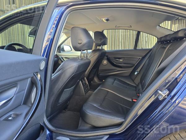 Zils BMW 330 2014 Rīga, ar dzinēja tilpumu 3.00 L un nobraukumu 156 tūkst. km par 14600 €, foto 10 vietnē AUTOMOTO.COM.LV